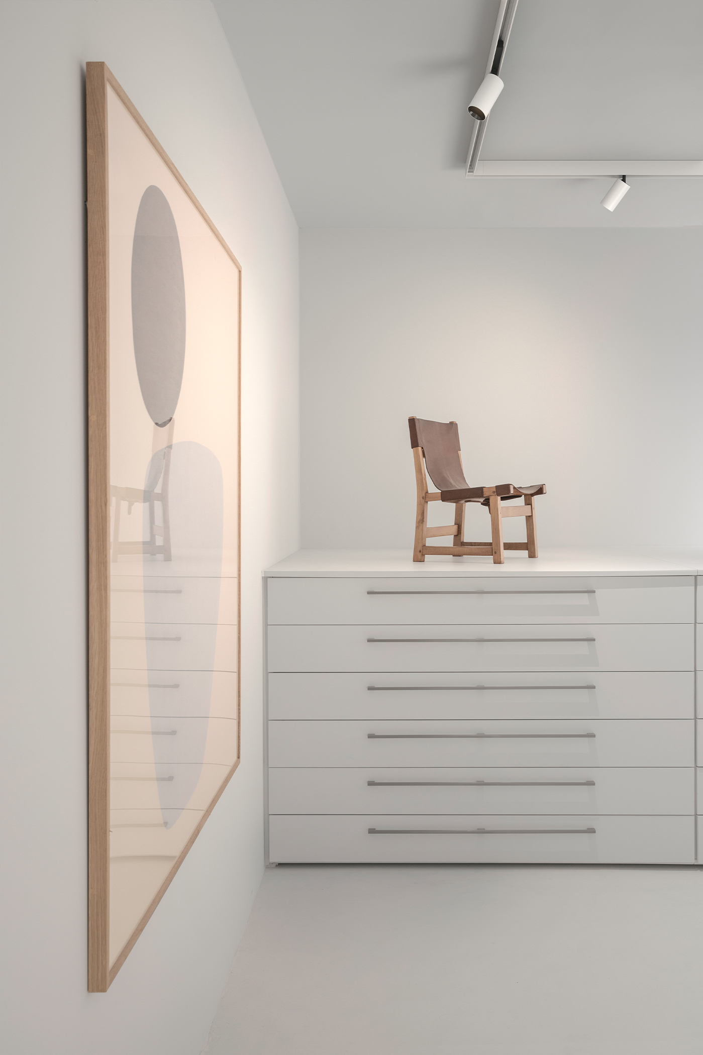 Browse all The Tracking Magnet Surface products | Flos