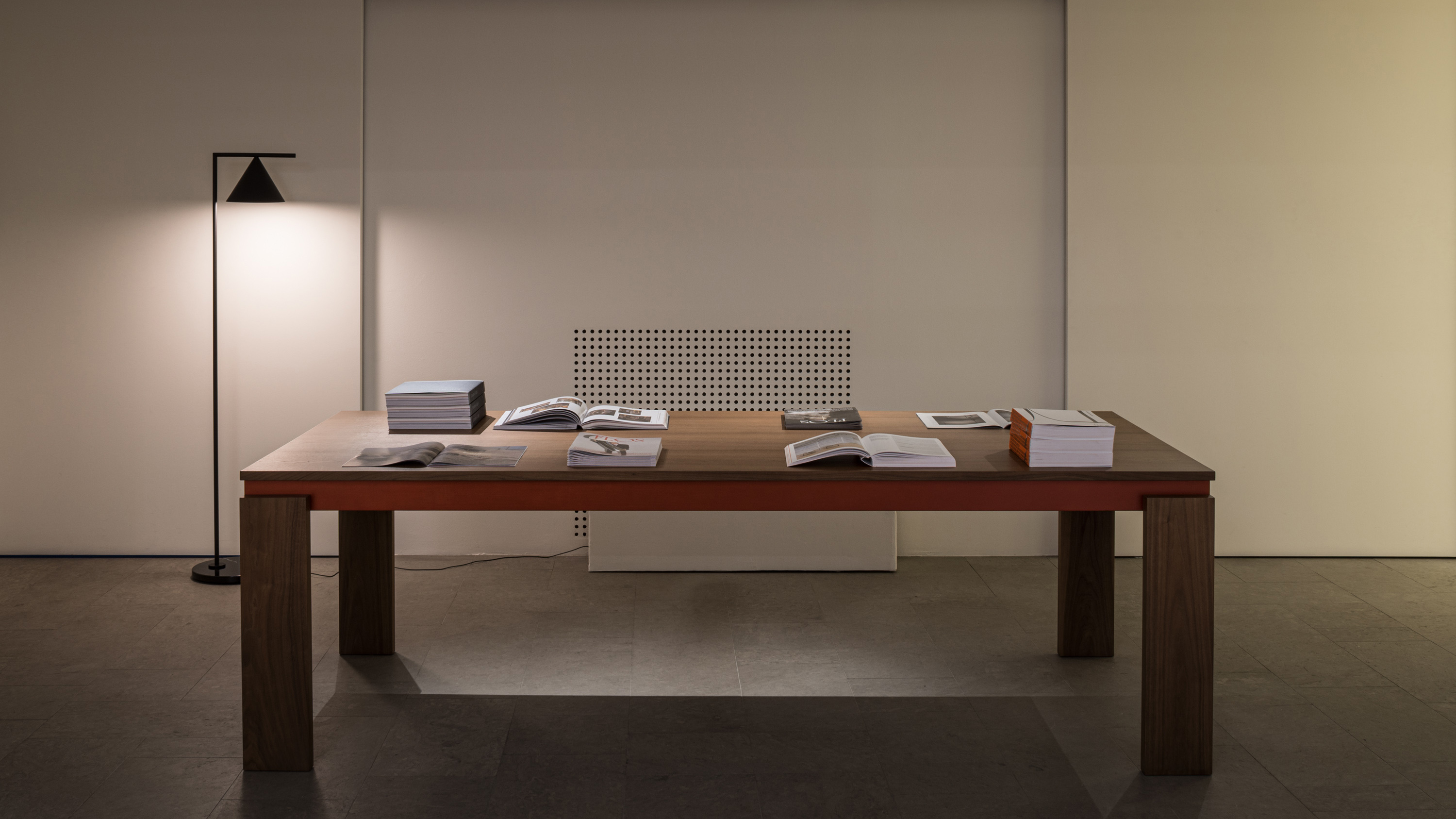 Milan Showroom | Flos