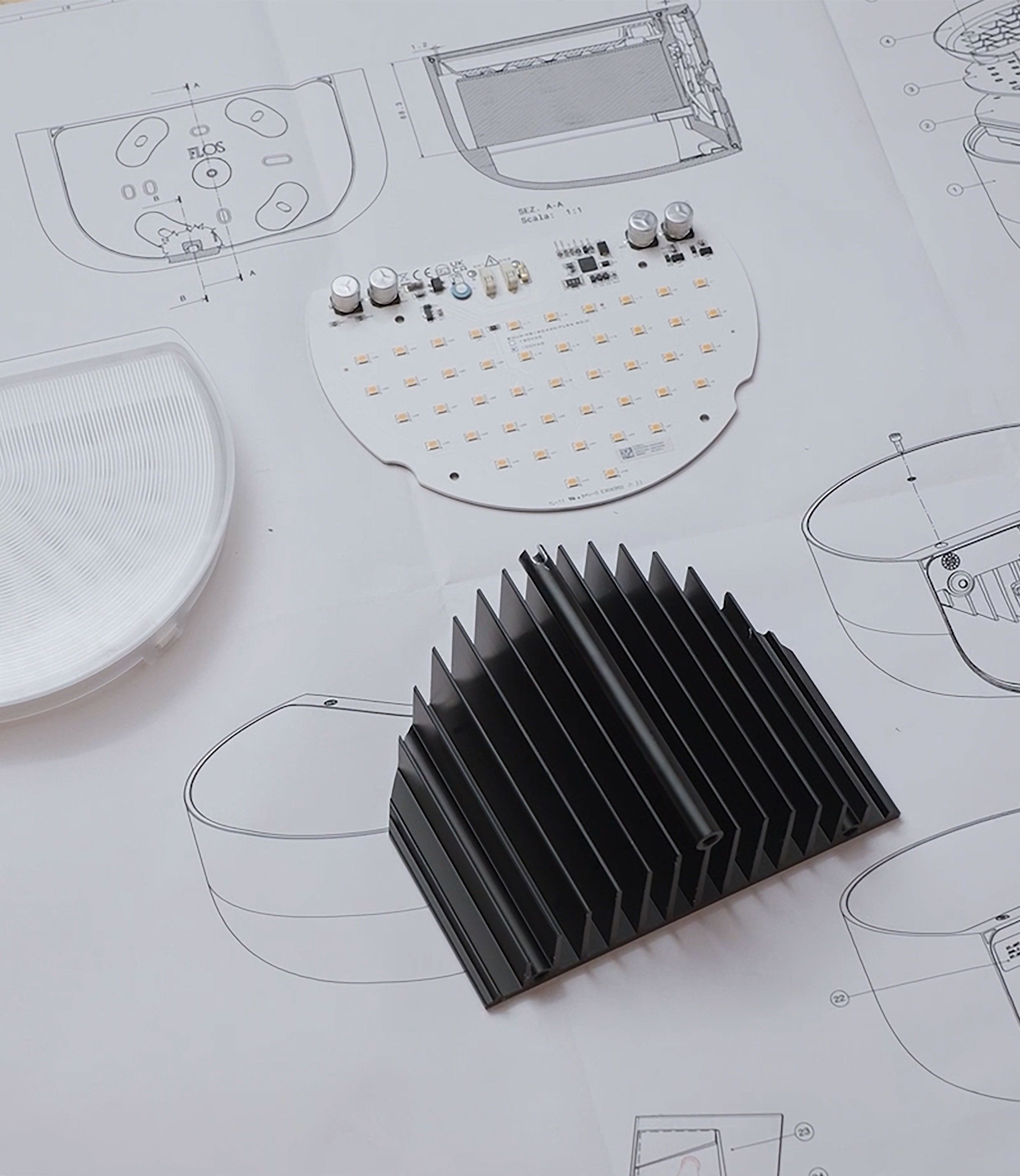 A new wall model turns Bellhop on its head | Flos