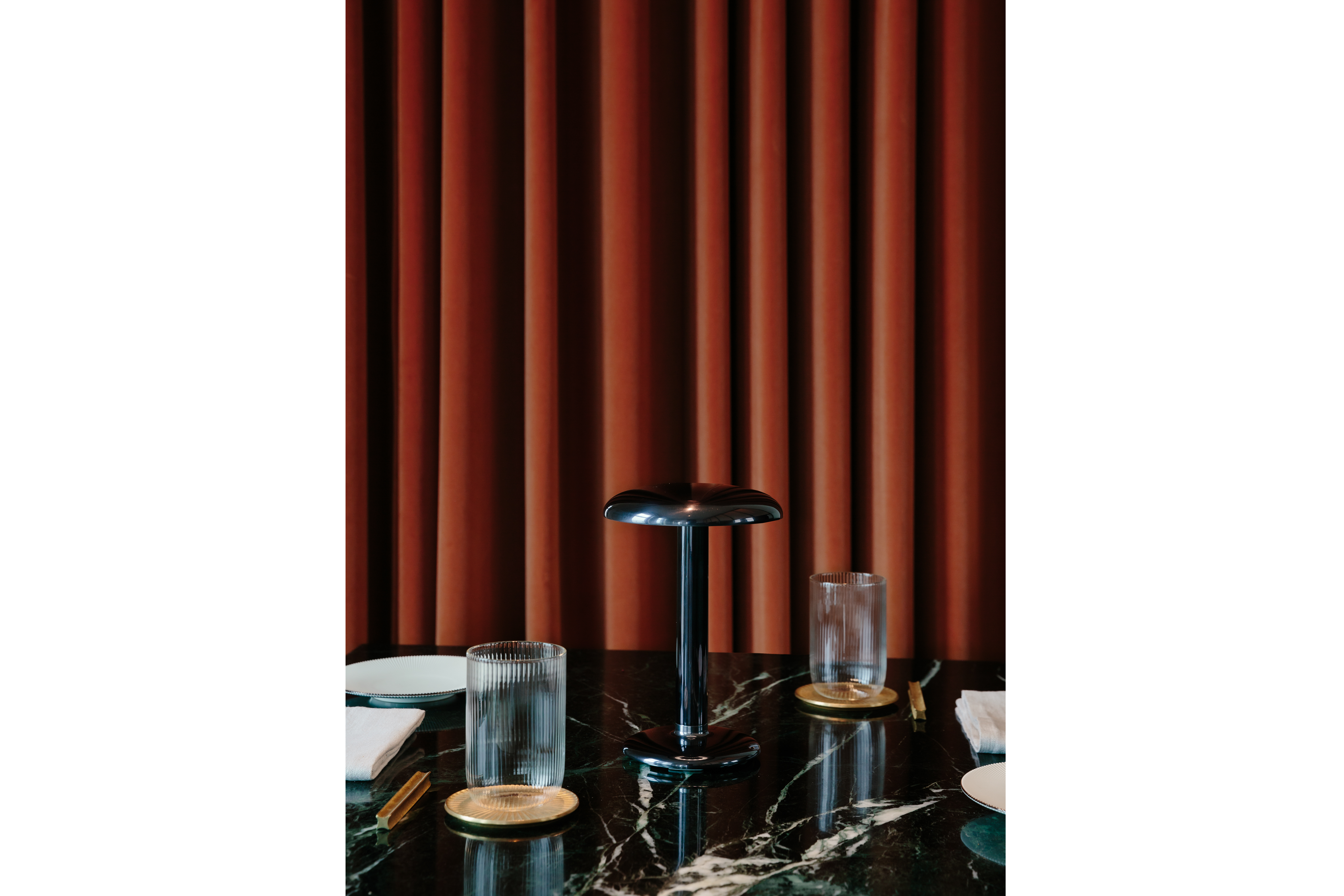 Around the world with Gustave | Flos